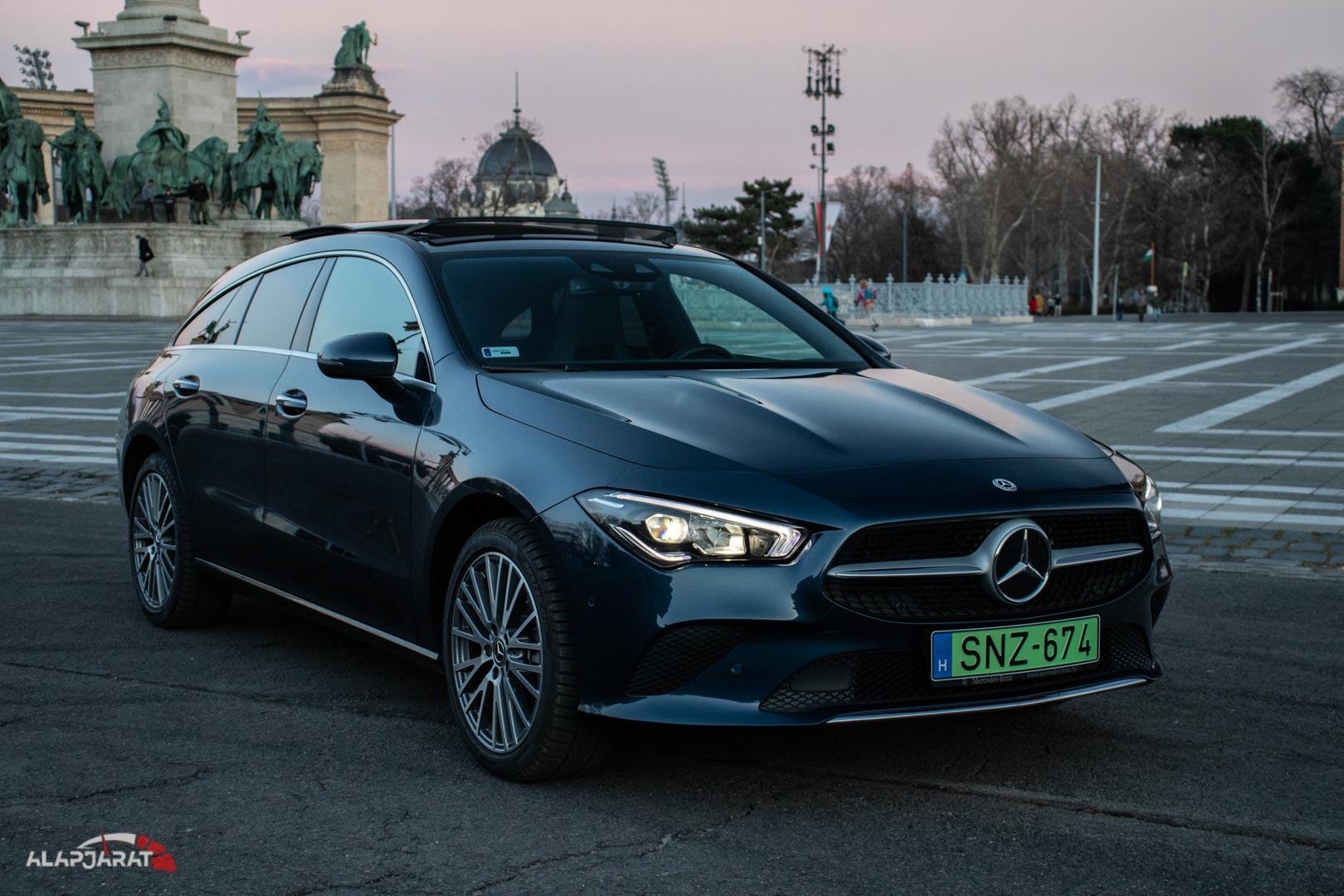 Mercedes-Benz CLA 250e EQ Power Shooting Brake teszt 2021 | Alapjárat