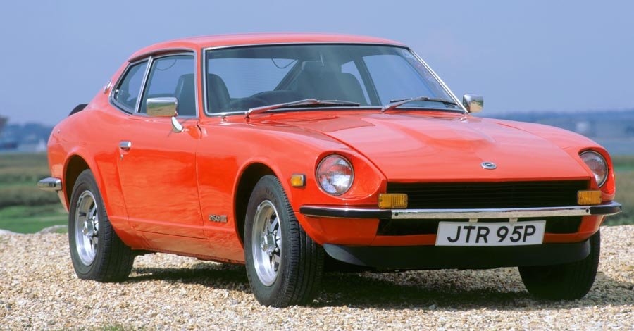 22 évet állt, de kivakarták a kosz alól ezt a ritka Datsun 260 Z-t ...