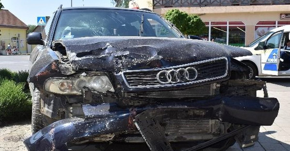 Ittasan vezetett, leesett az útról | Alapjárat