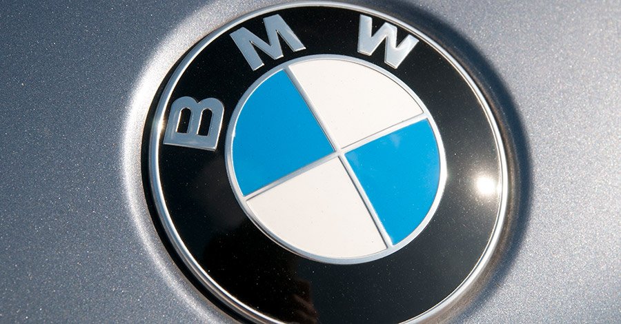 A BMW újra feltalálta a napfénytetőt? | Alapjárat